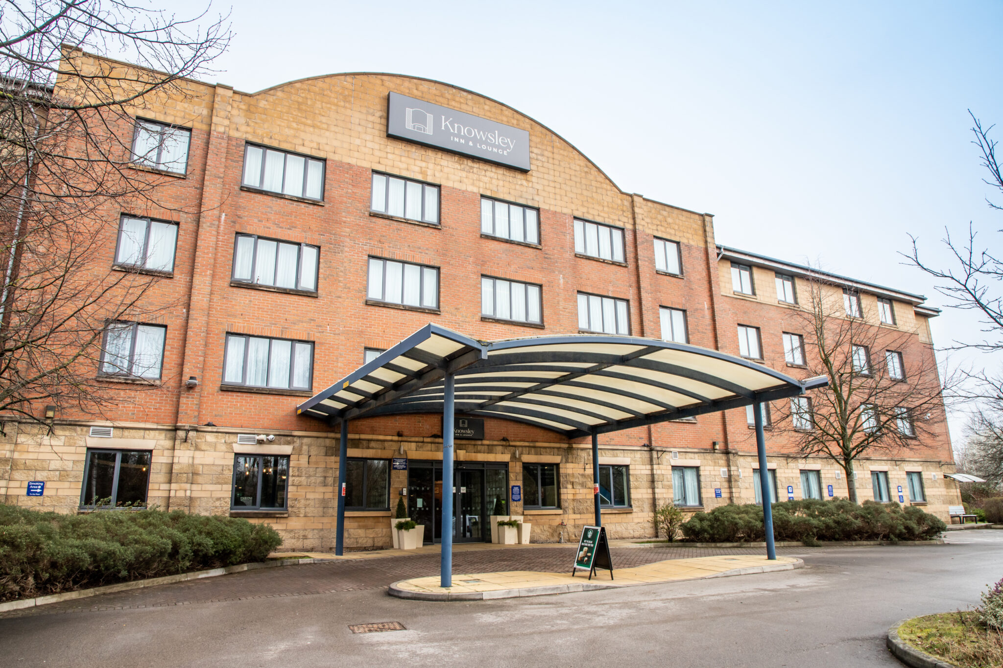 Knowsley Inn & Lounge - Crest Hotels Group